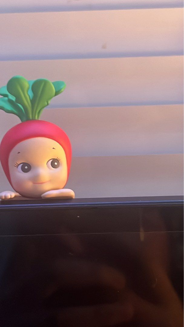 SONNY ANGEL HIPPERS RADISH, Toys & Collectibles, Mainan di Carousell