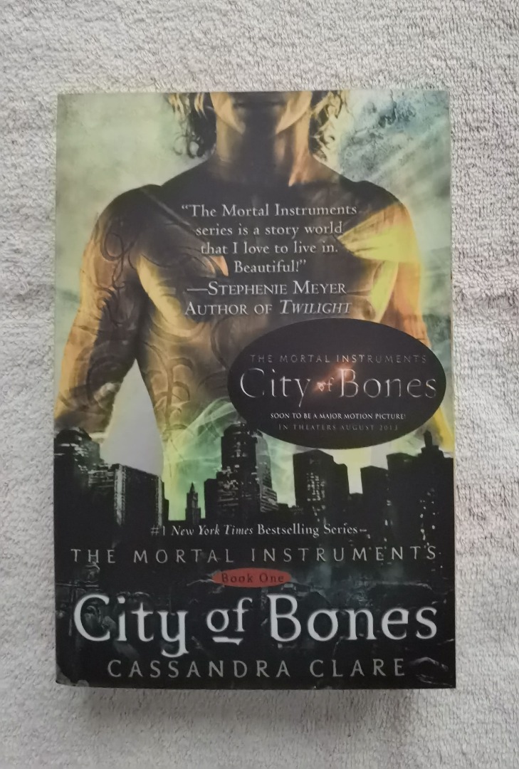 The Mortal Instruments, Book One : CITY OF BONES by Cassandra Clare ...