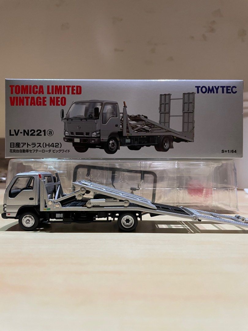 Tomica Tomytec TLV-N221a Nissan Atlas Safety Loader Big Wide, 書籍、休閒與玩具 ...