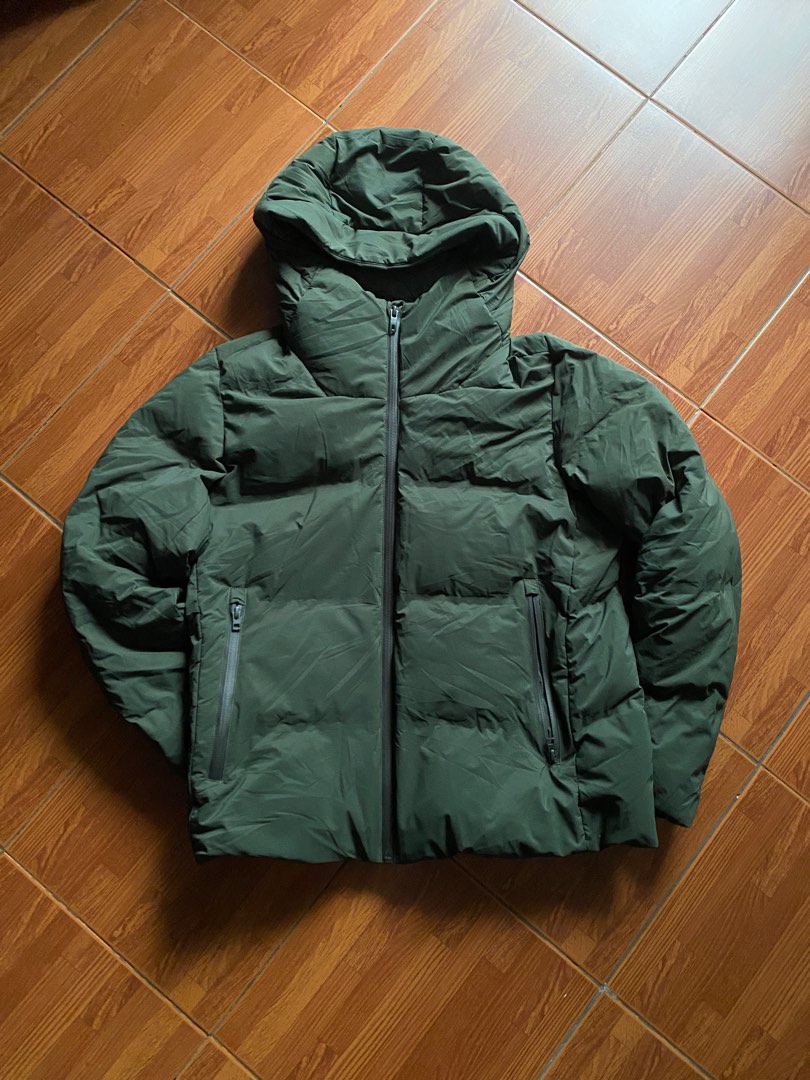 UNIQLO paded puffer jacket, Men's Fashion, Coats, Jackets and Outerwear ...