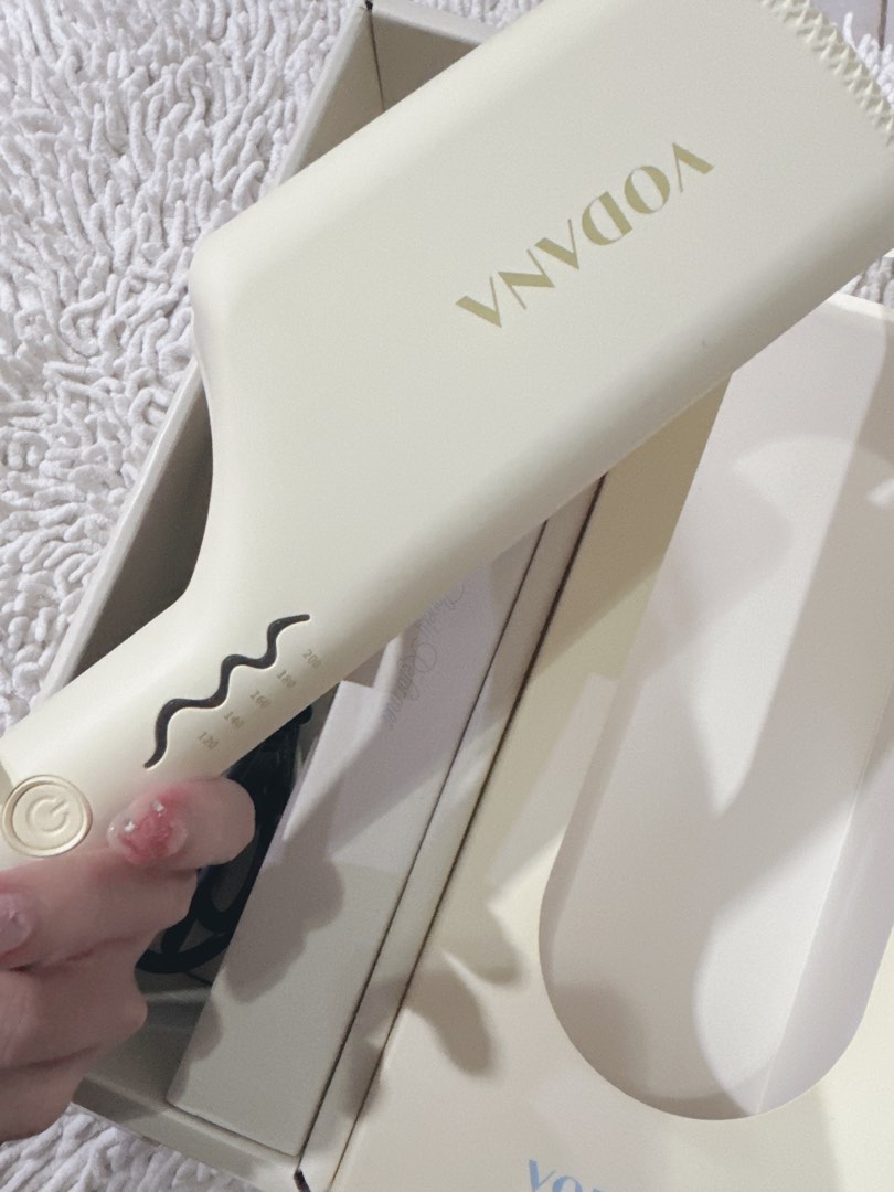 Vodana Triple Flow Wave Iron - Creamy Yellow 40mm, Beauty & Personal ...