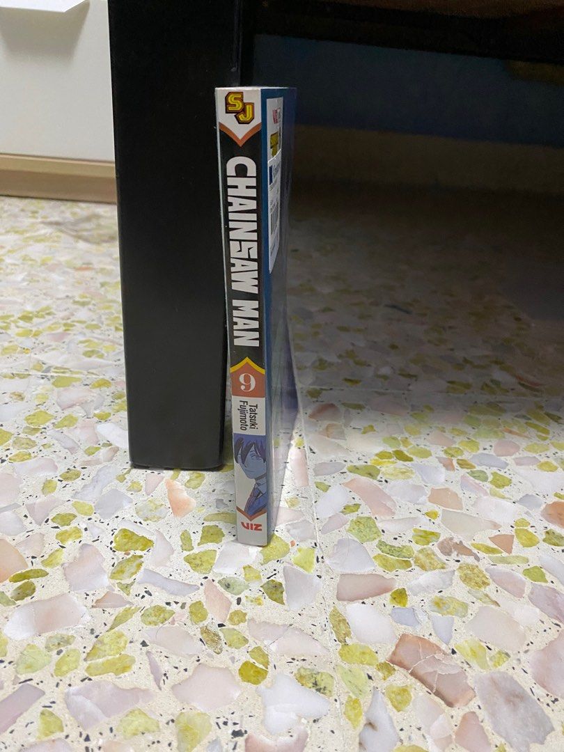 Chainsaw man #9, Hobbies & Toys, Books & Magazines, Comics & Manga on ...