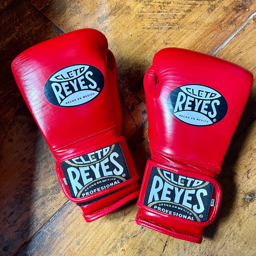 Cleto Reyes Hook and Loop Boxing Gloves 14oz., Sports Equipment, Sports ...