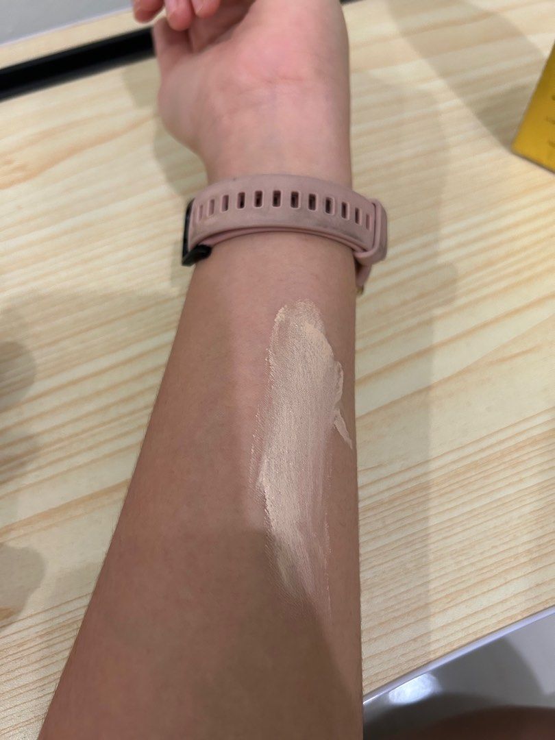 Dora Dosni Foundation, Beauty & Personal Care, Face, Makeup on Carousell