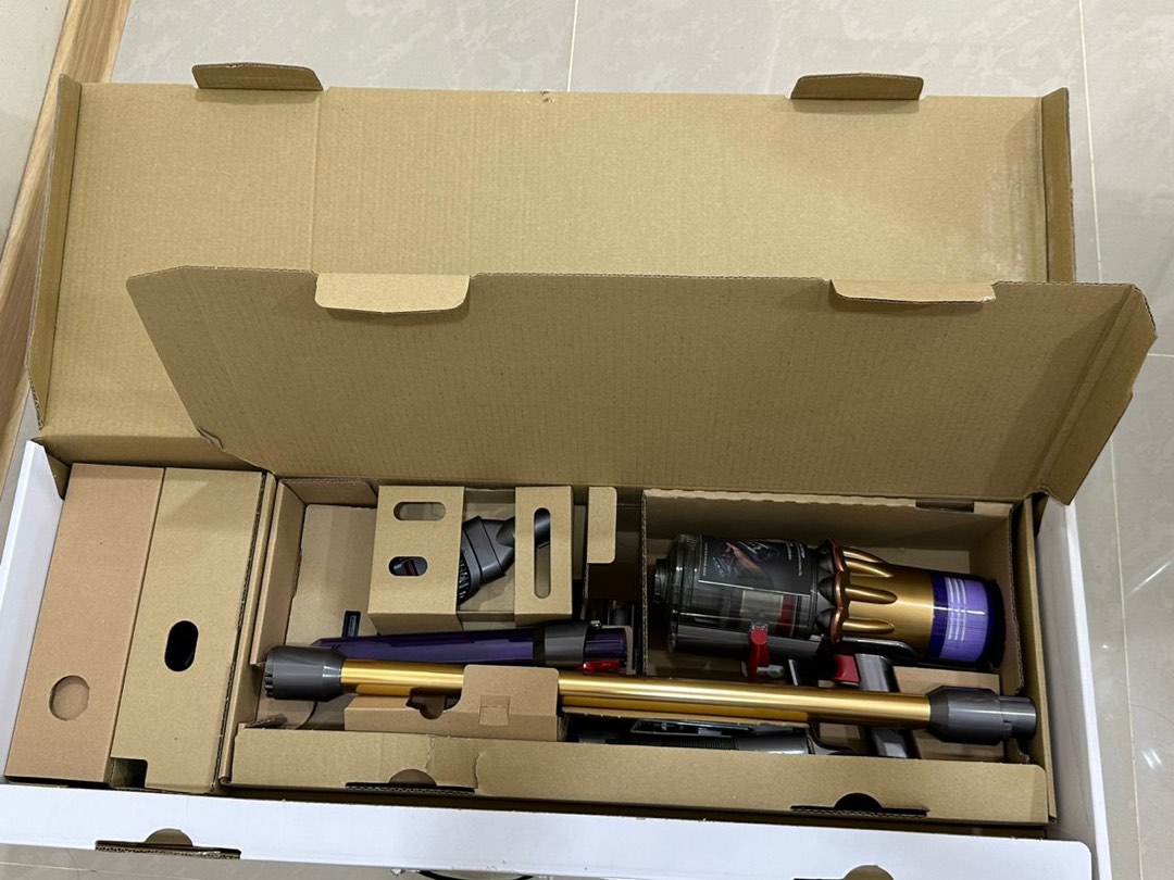 Brand New Dyson digital slim fluffy pro, TV & Home Appliances, Kitchen ...