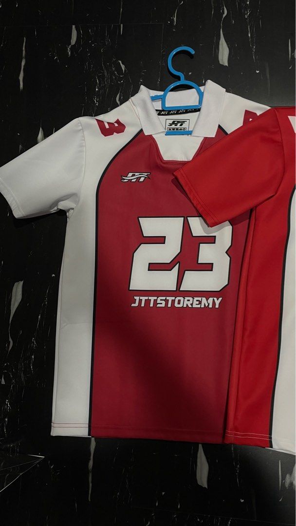 Jersey jtt 2 helai rm60, Men's Fashion, Activewear on Carousell