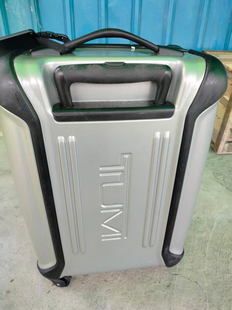 Koper tumi size cabin, Barang Mewah, Tas & Dompet di Carousell
