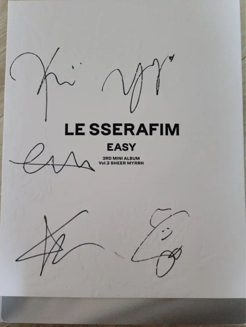LESSERAFIM EASY ANTIFRAGILE SIGNED ALBUM, Hobbies & Toys, Collectibles ...