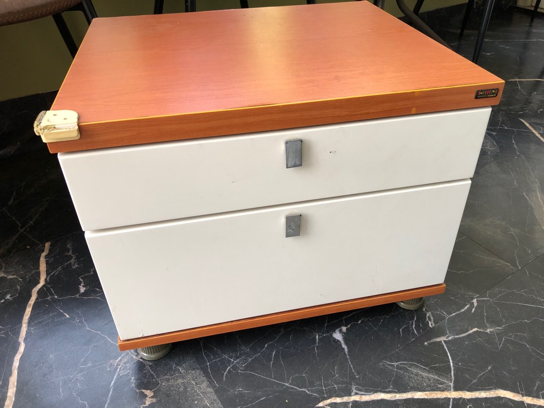 Nakas Hanssem interior, Perabotan Rumah di Carousell