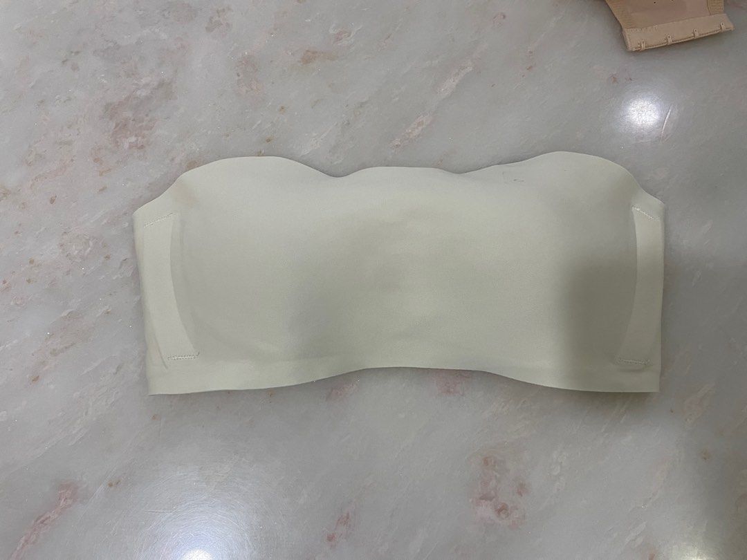 NEW Antislip Bra Soft White 32/34B, Women's Fashion, New Undergarments ...