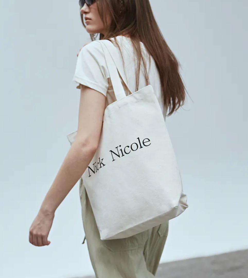 NICK NICOLE NICOLE CANVAS ECO BAG, 女裝, 手袋及銀包, Tote Bags - Carousell