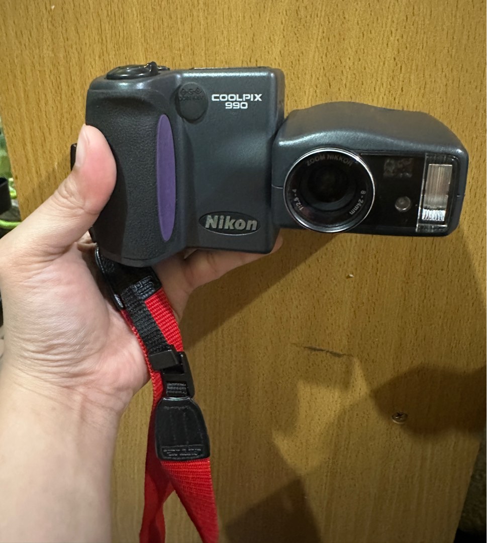 Nikon Coolpix 990 Specs: Digital Photography Review – AVKIU