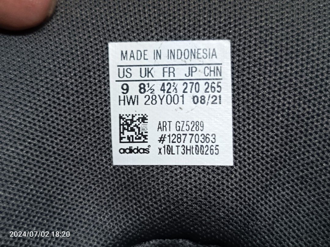 Sepatu Adidas Entrap Mid Original, Fesyen Pria, Sepatu , Sneakers di ...