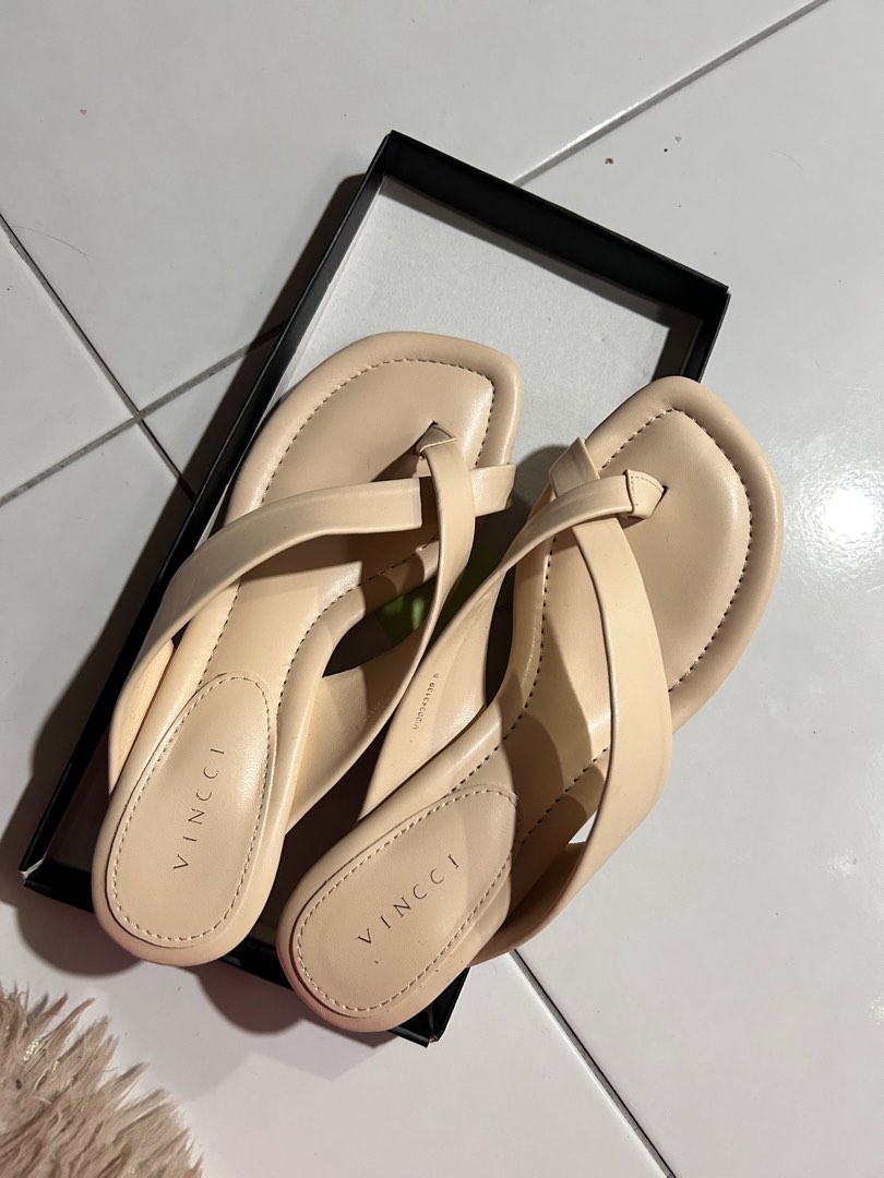 VINCCI HEELS, Women's Fashion, Footwear, Heels on Carousell