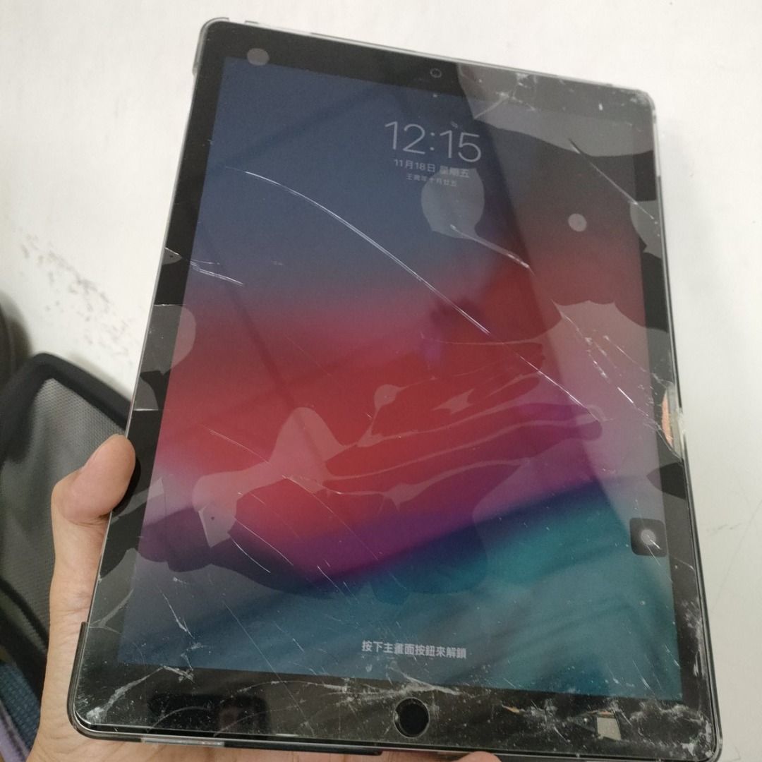 故障 零件機 Apple ipad pro A1652 12.9 128G平板, 手機及配件, 平板電腦, 平板電腦 - iPad在旋轉拍賣