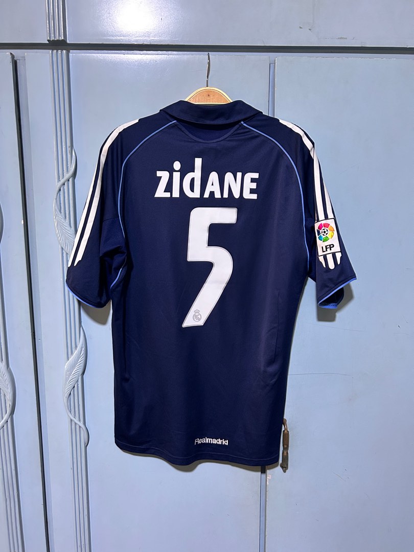 Adidas Real Madrid 2005/06 Away Kit Zinedine Zidane #5, Men's Fashion ...