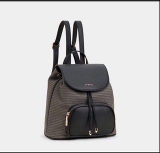 Mizzue Backpack - Sydney Pinsoneault, Women's Fashion, Bags & Wallets ...