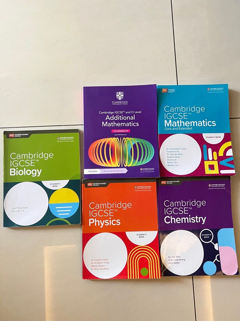 Cambridge IGCSE Science Class Text Books (Year 10), Hobbies & Toys ...