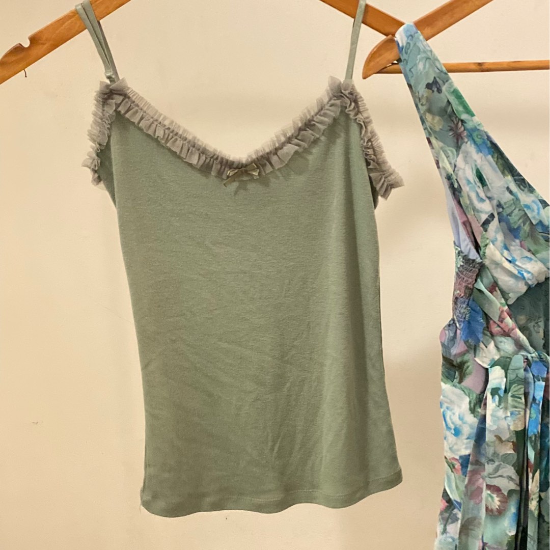 Coquette green sando top, Women's Fashion, Tops, Sleeveless on Carousell