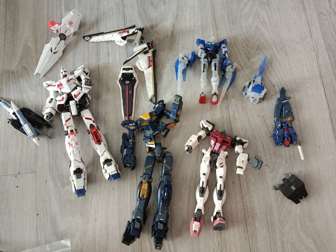 Bandai Master Grade RX-O Unicorn GunDam figures toys mixed, Hobbies ...