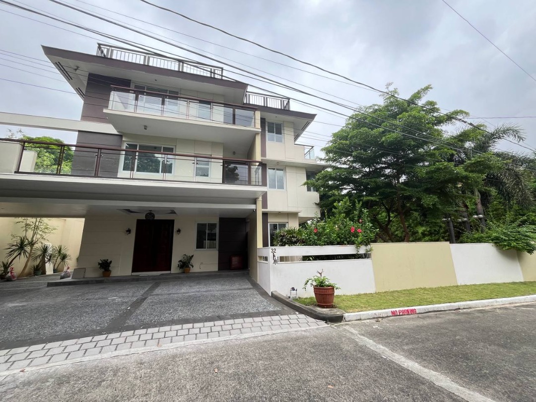 FOR SALE Large 7 Bedroom Home in Tahanan Village BF Homes Paranaque ...