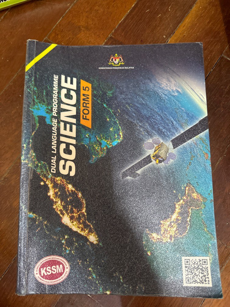 Form 5 Science Textbook [READ DESC], Hobbies & Toys, Books & Magazines ...