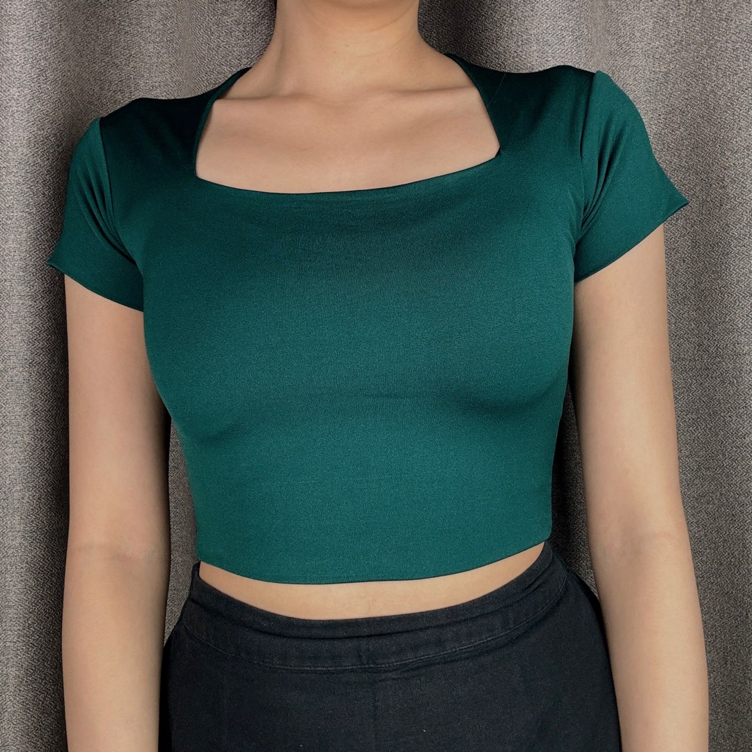 Kira Top - Emerald Green, Fesyen Wanita, Pakaian Wanita, Atasan di ...
