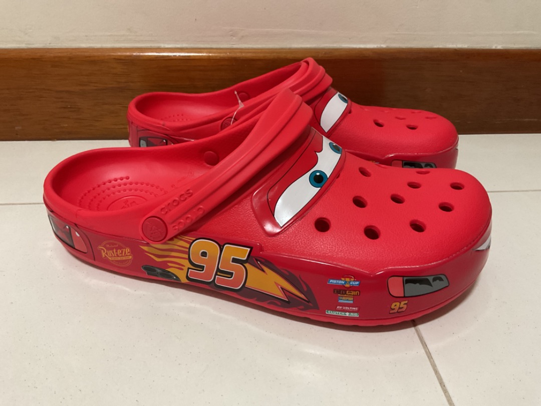 Lightning McQueen Crocs, Men's Fashion, Footwear, Flipflops and Slides ...