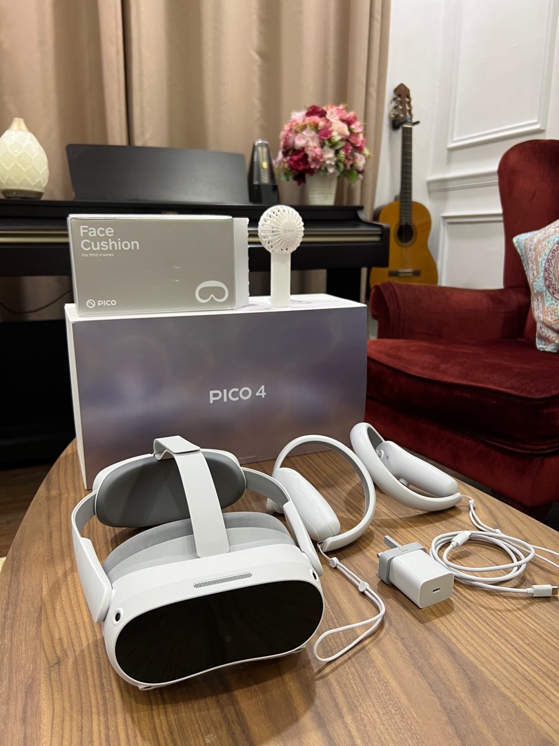 Pico 4 VR 8GB+128GB, Video Gaming, Gaming Accessories, Virtual Reality ...