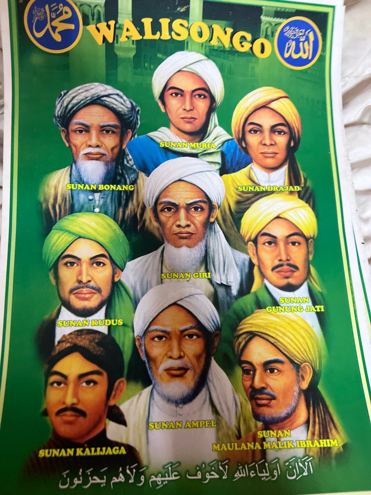 Poster Wali Songo Kertas Keras, Furniture & Home Living, Home Decor ...