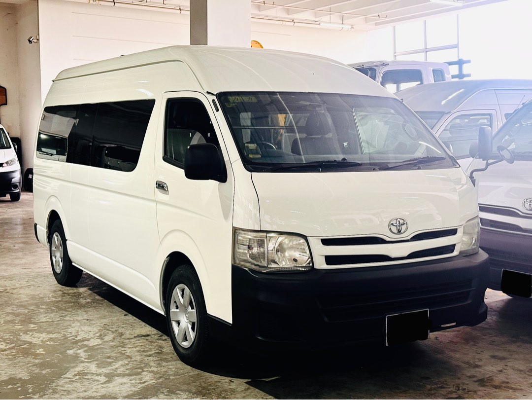 Toyota Hiace 3.0 Auto Diesel High Roof Commuter Bus Auto, Cars ...