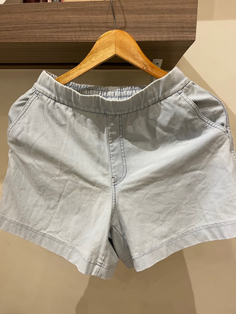 Uniqlo Denim Garterized Short, Women's Fashion, Bottoms, Shorts on ...