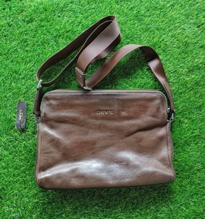 DAAD JAPAN ORIGINAL LEATHER SLING BAG, Men's Fashion, Bags, Sling Bags ...