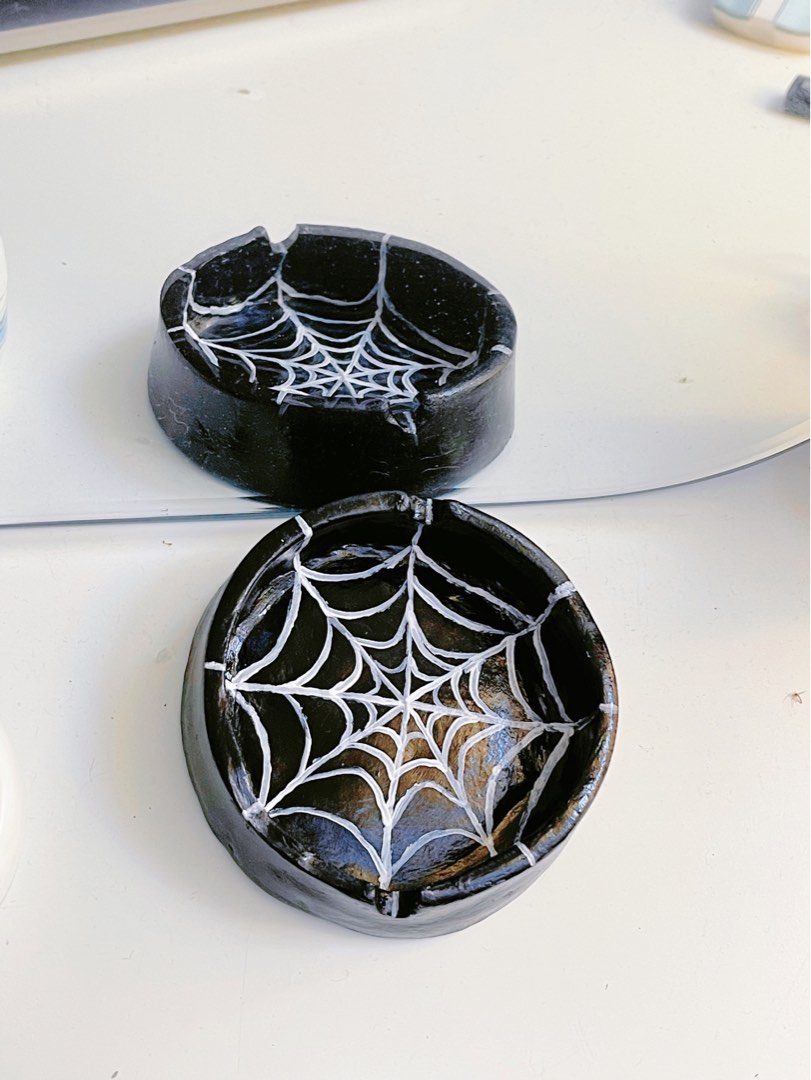 Asbak Ashtray Clay Tanah Liat Cobweb Spider Web Black Goth Punk, Desain ...