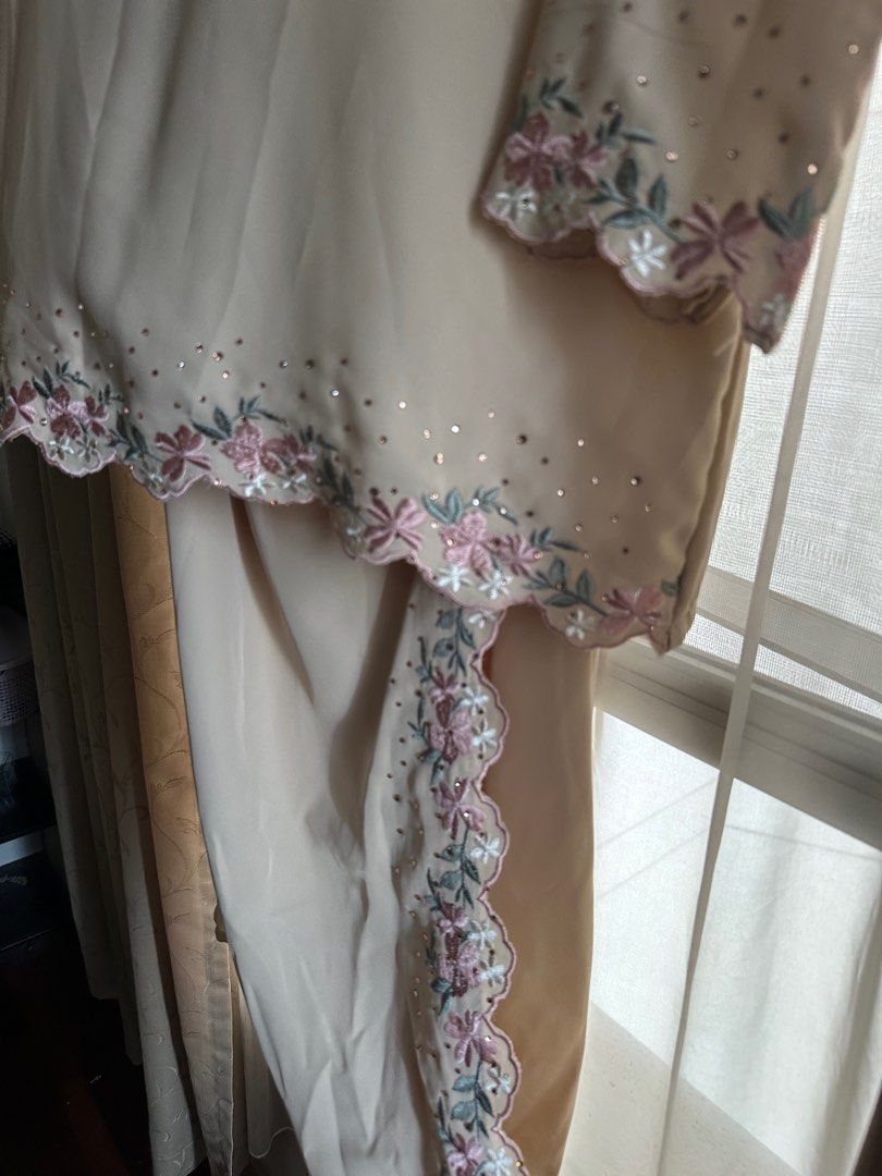 Baju Kurung Nude, Women's Fashion, Muslimah Fashion, Baju Kurung & sets on Carousell