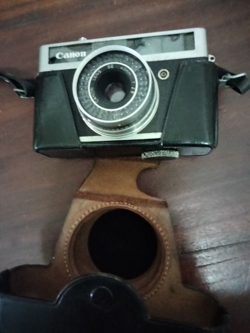 Canon canonet Junior, Photography, Cameras on Carousell