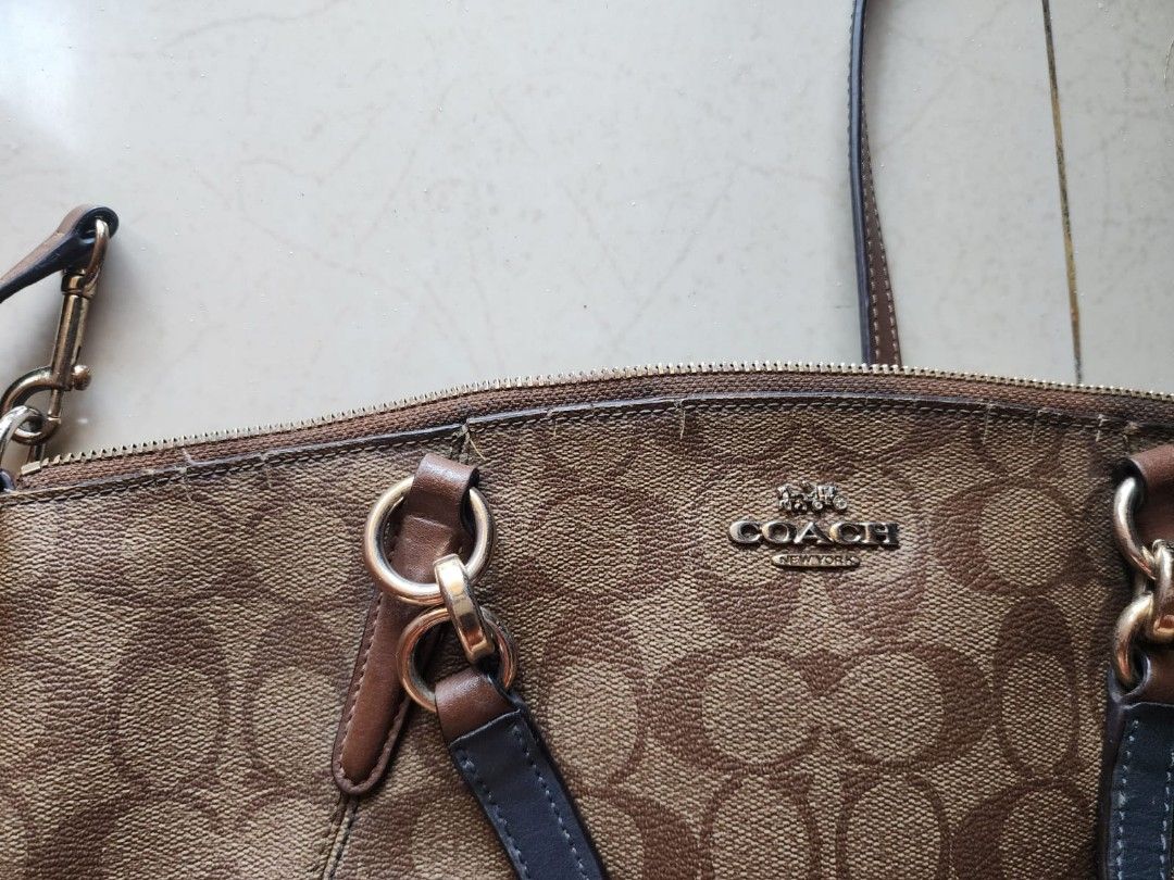 Coach Kelsey ori, Fesyen Wanita, Tas & Dompet di Carousell