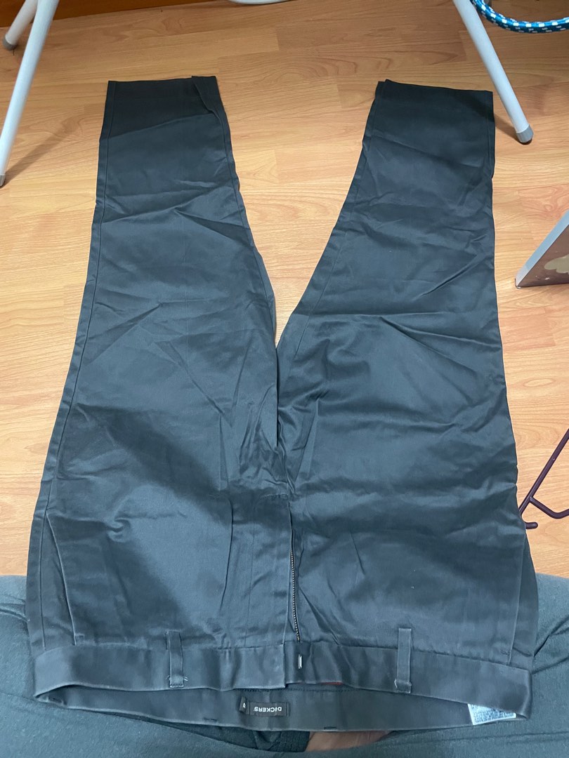 Docker Men Chinos size 36, Men's Fashion, Bottoms, Chinos on Carousell