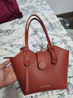 gio fiore, Women's Fashion, Bags & Wallets, Purses & Pouches on Carousell