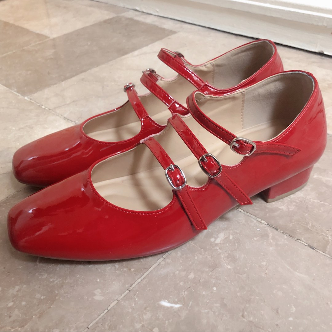 RUSH SELLING Red Mary Janes, Women's Fashion, Footwear, Flats & Sandals ...