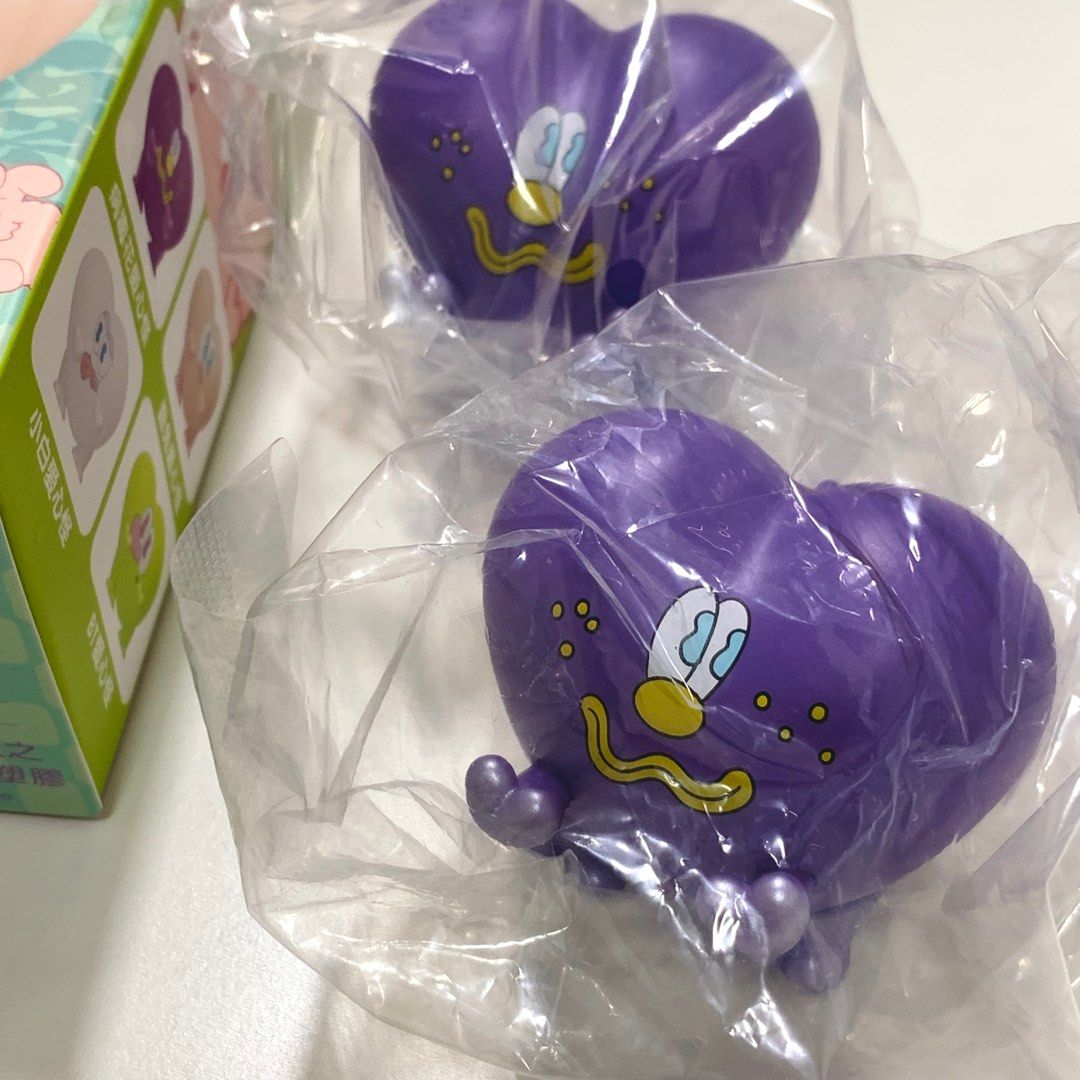 Jinart x Akutoy x KINGJUN｜聯名款 愛心怪獸 掌中怪獸 公仔 病毒花愛心怪款, 書籍、休閒與玩具, 玩具、公仔、桌遊在旋轉拍賣