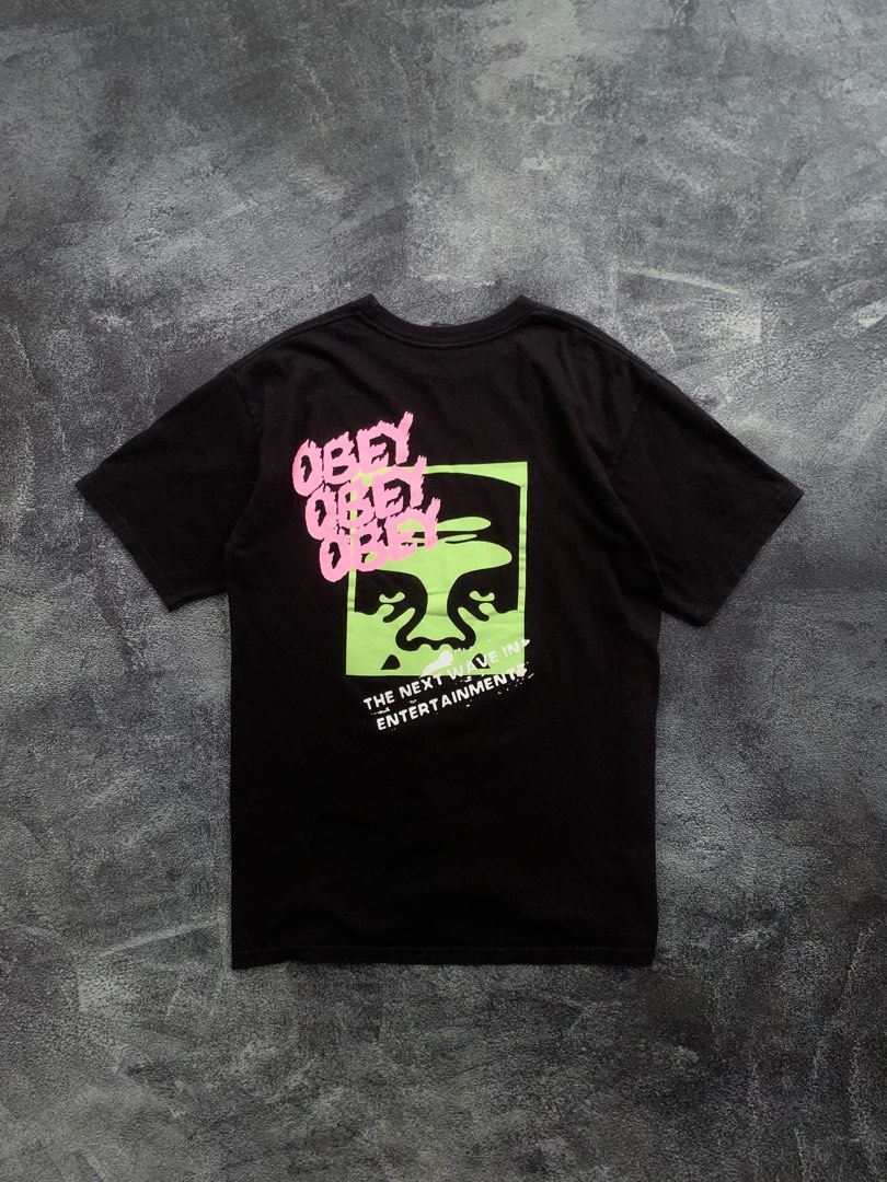 Kaos Obey Original, Fesyen Pria, Pakaian , Atasan di Carousell