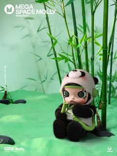 Popmart MEGA Space Molly Panda 400%, Hobbies & Toys, Toys & Games on ...