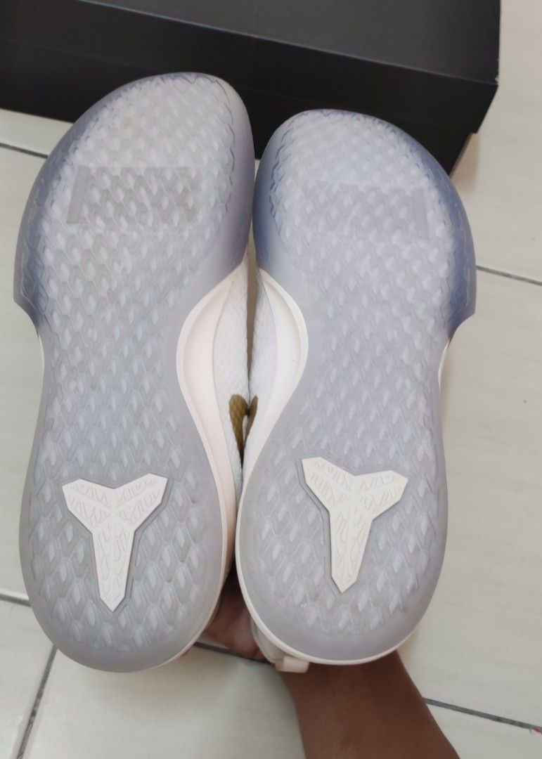 Nike Mamba Focus (metallic gold), Men's Fashion, Footwear, Sneakers on ...