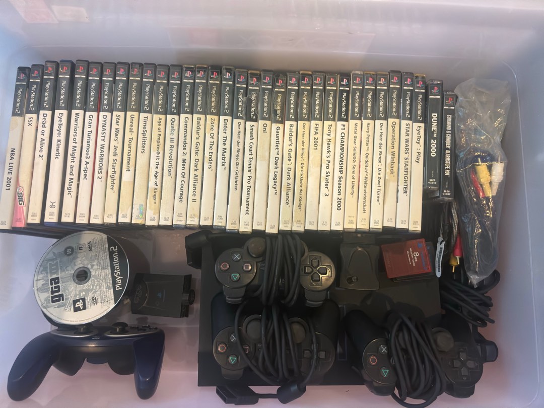 PlayStation 2 set + 32 games + memory cards + eyetoy, Video Gaming ...