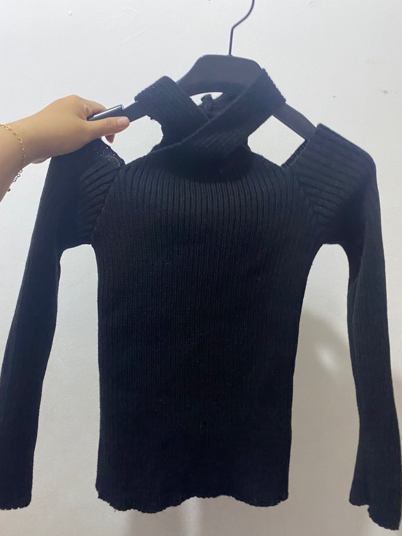 Sabrina model leher silang bahan knit, Fesyen Wanita, Pakaian Wanita ...