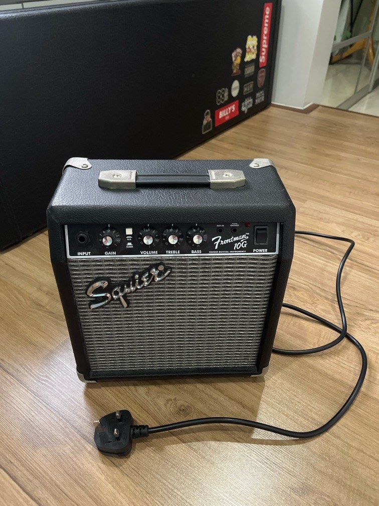 Squier Frontman 10G, Hobbies & Toys, Music & Media, Musical Instruments ...