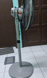 #H903 | Giant Stand Fan, Furniture & Home Living, Lighting & Fans, Fans ...