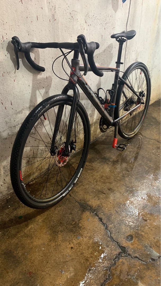 Viper Assault 2.0 Gravel Bike (Medium), Sports Equipment, Bicycles ...