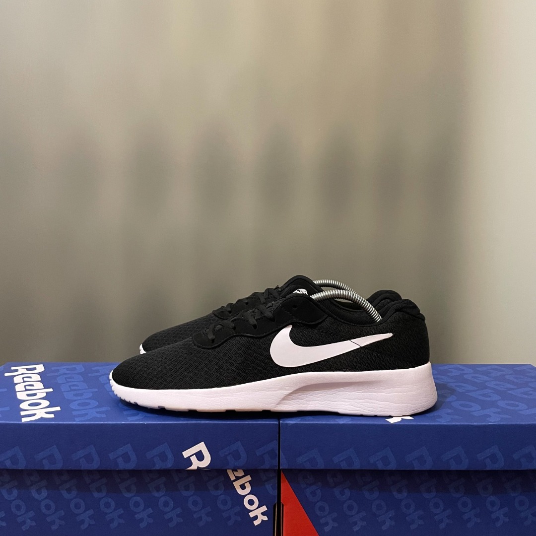 44 - Sepatu Lari Running Gym Nike Second Bekas Nike Tanjun Black White ...